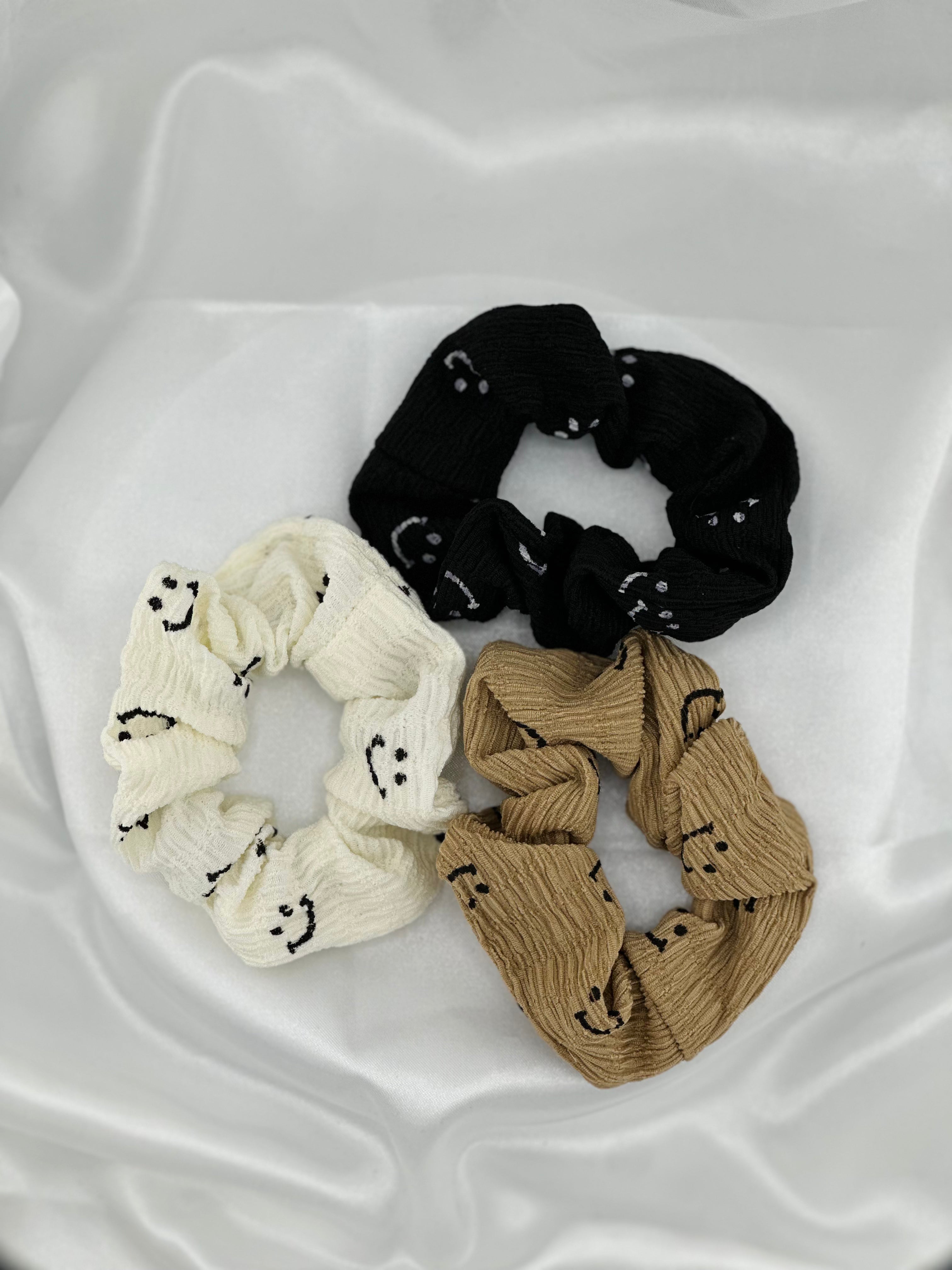 Smiley Hair Tie – daily dose